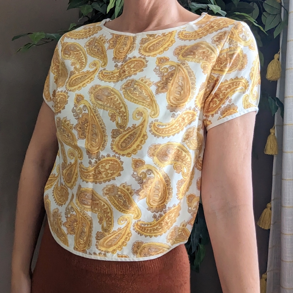 Vintage 1960's Bobbie Brooks Paisley Shell Tee S - Gem